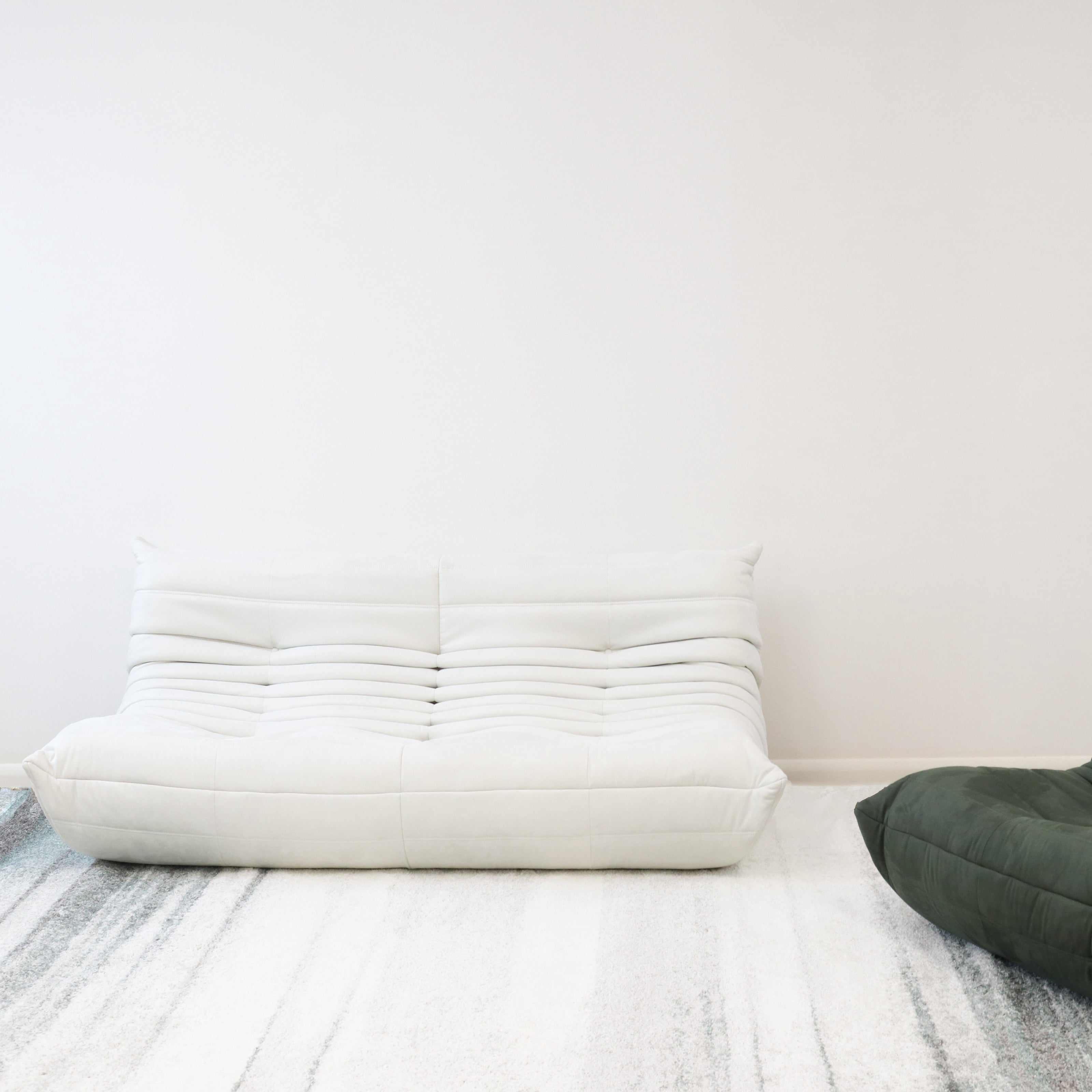 Mid-Century Vintage Fireside Lounge Sofa Couch Two three cornor seat